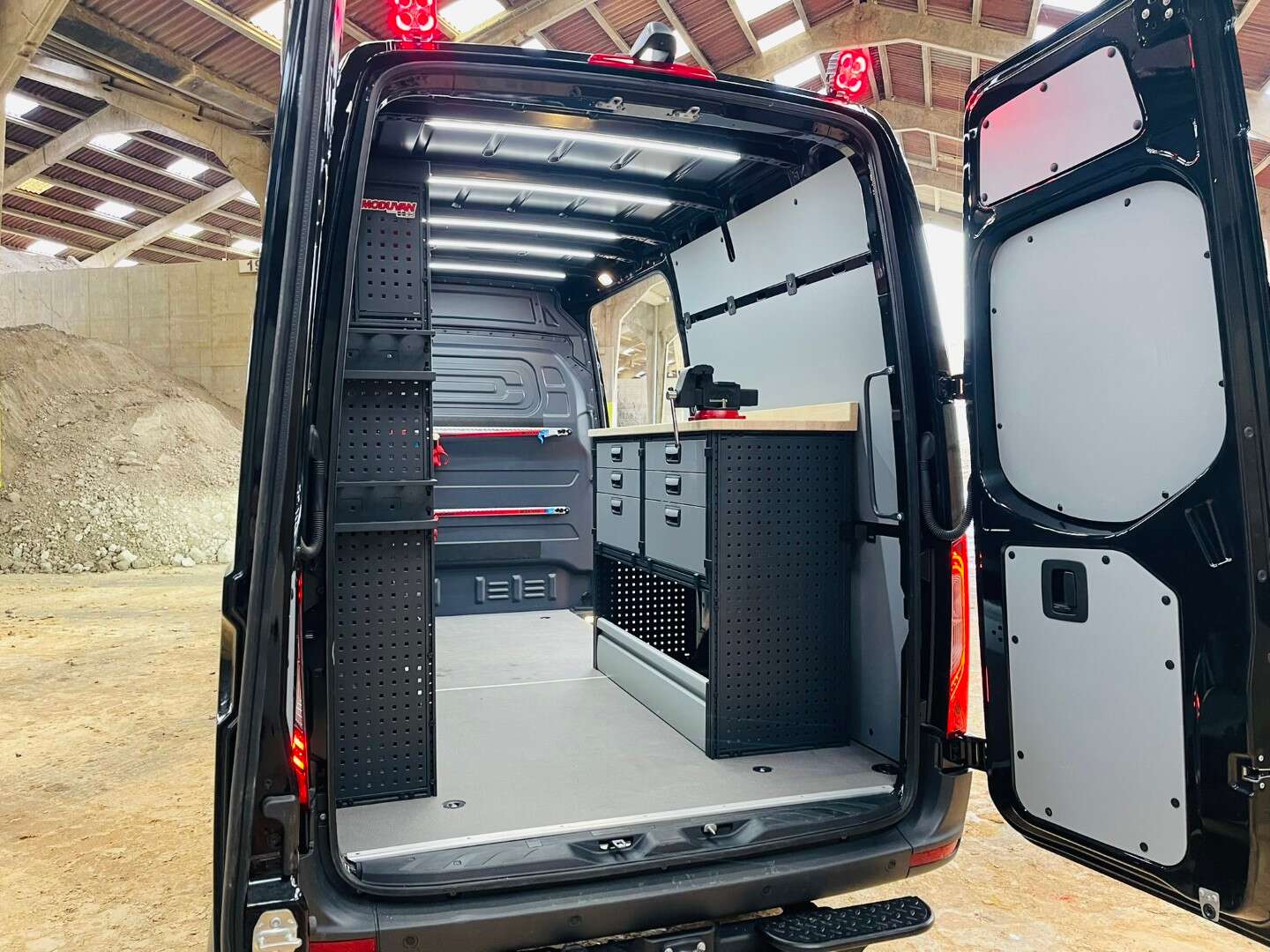 FortyTwo Mechanics - Mercedes Sprinter | Alle Realisaties